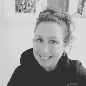 Book review of The Writer and the Librarian - Readers' Favorite: Book ...